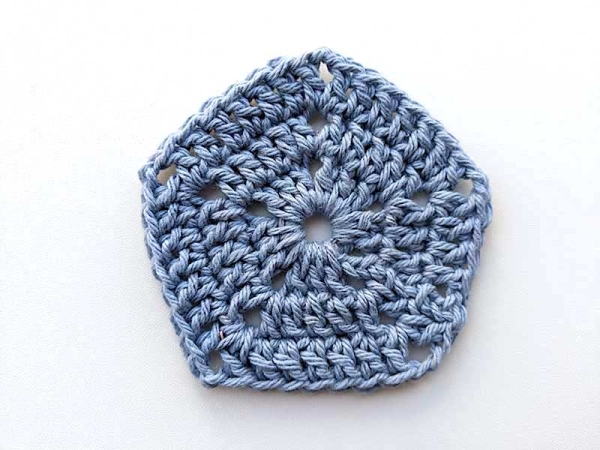 Free Regular Pentagon Crochet Pattern - Crochet Bits