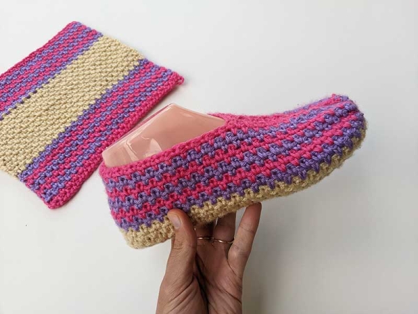 Flat Crochet Multi-Color Slipper Socks Free Pattern - Crochet Bits