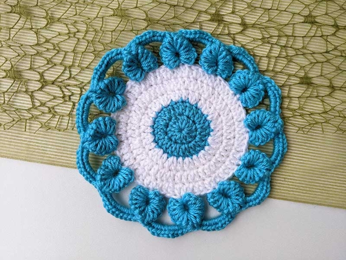 Crochet Round Coaster with Hearts Free Pattern - Crochet Bits