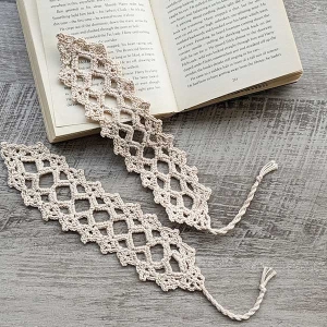 Free Crochet Lace Cross Pattern (Easter Decor) - Crochet Bits