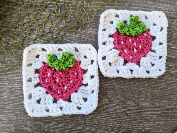 Free Crochet Strawberry Granny Square Pattern - Crochet Bits