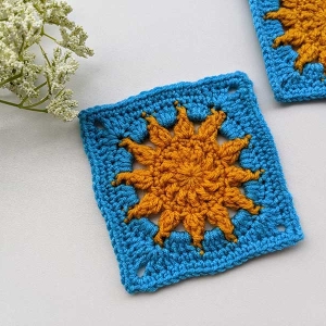 Free Crochet Sun Granny Square Pattern - Crochet Bits
