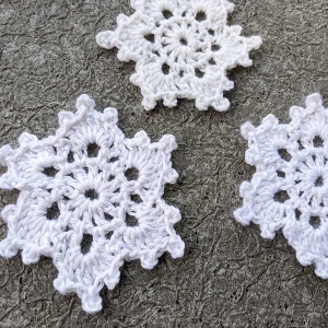 Ads-Free Crochet Lace Snowflake Pattern - Crochet Bits