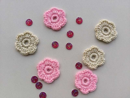 Free Crochet Mini Flower Pattern - Crochet Bits