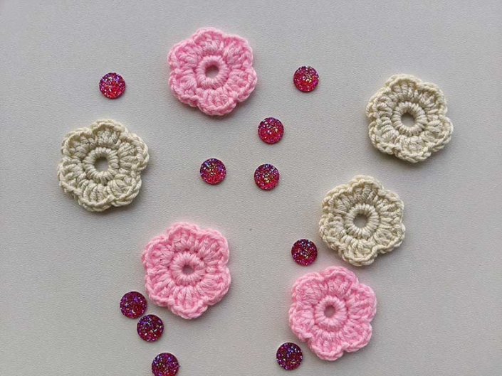 Free Crochet Mini Flower Pattern - Crochet Bits