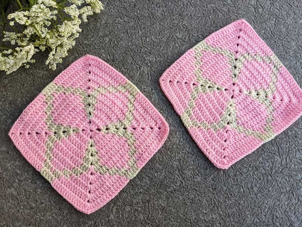 Free Crochet Two-Color Flower Granny Square Pattern - Crochet Bits